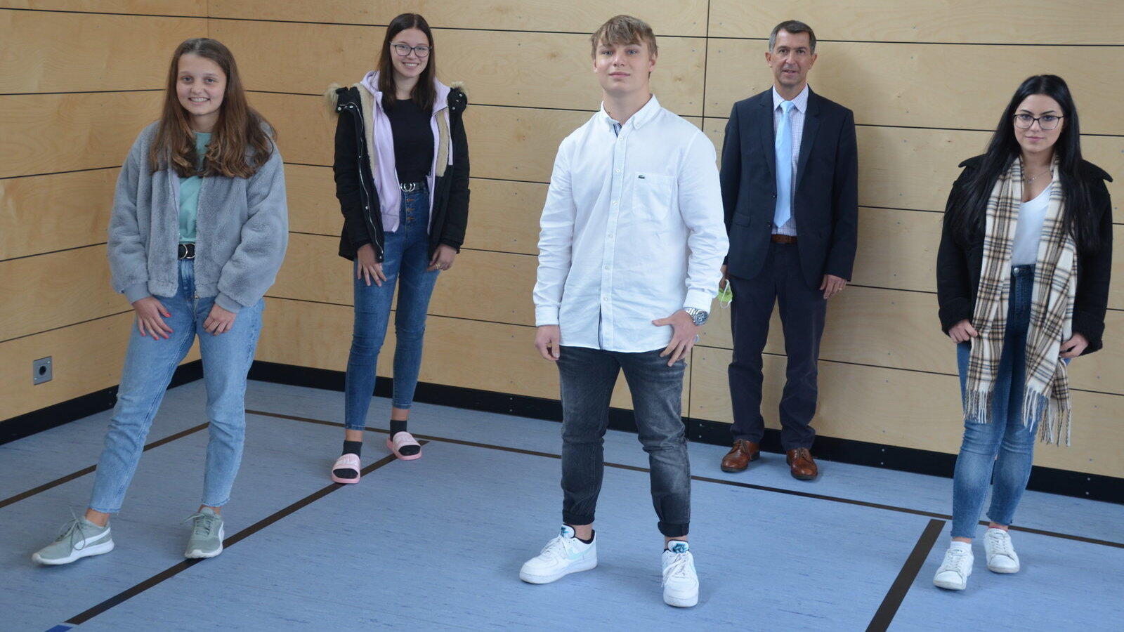 Lorin Kahraman ist Stadtschülersprecher, Julia Stettmer ...