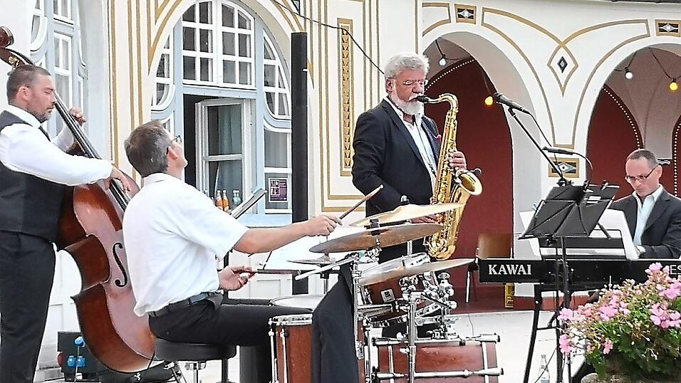 'Frank Sinatra' im Bezirksklinikum