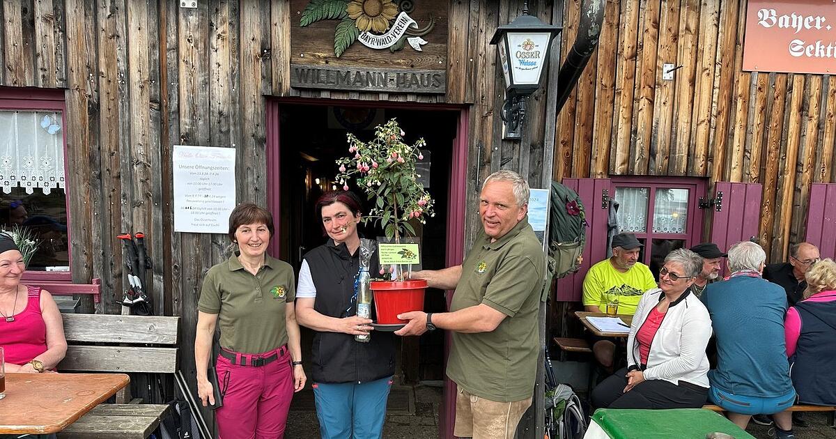 Jubiläum am Osser: Ehepaar Hatzinger seit fünf Jahren für Wanderer da