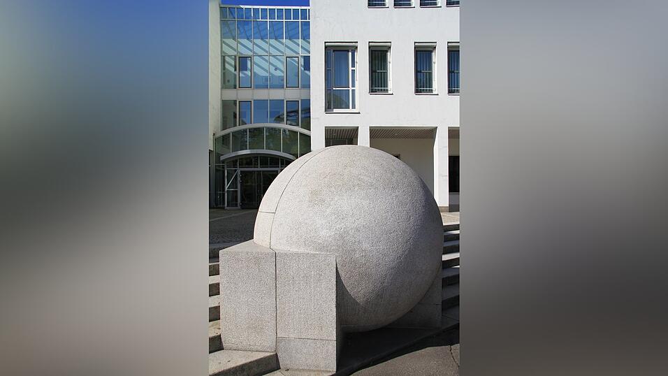 Manfred Mayerles Kunstwerk in der Bahnhofstraße