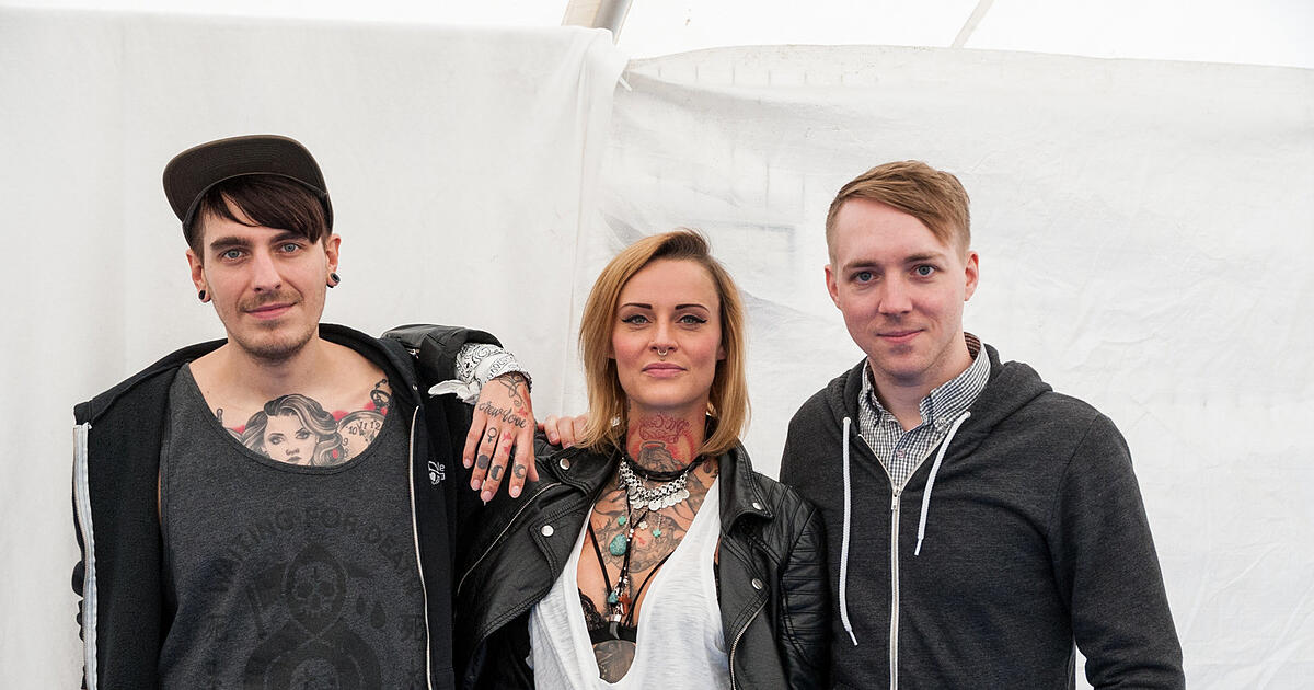 Jennifer Rostock auf dem Pfingst-Open-Air: "Hier ist es sehr laut"