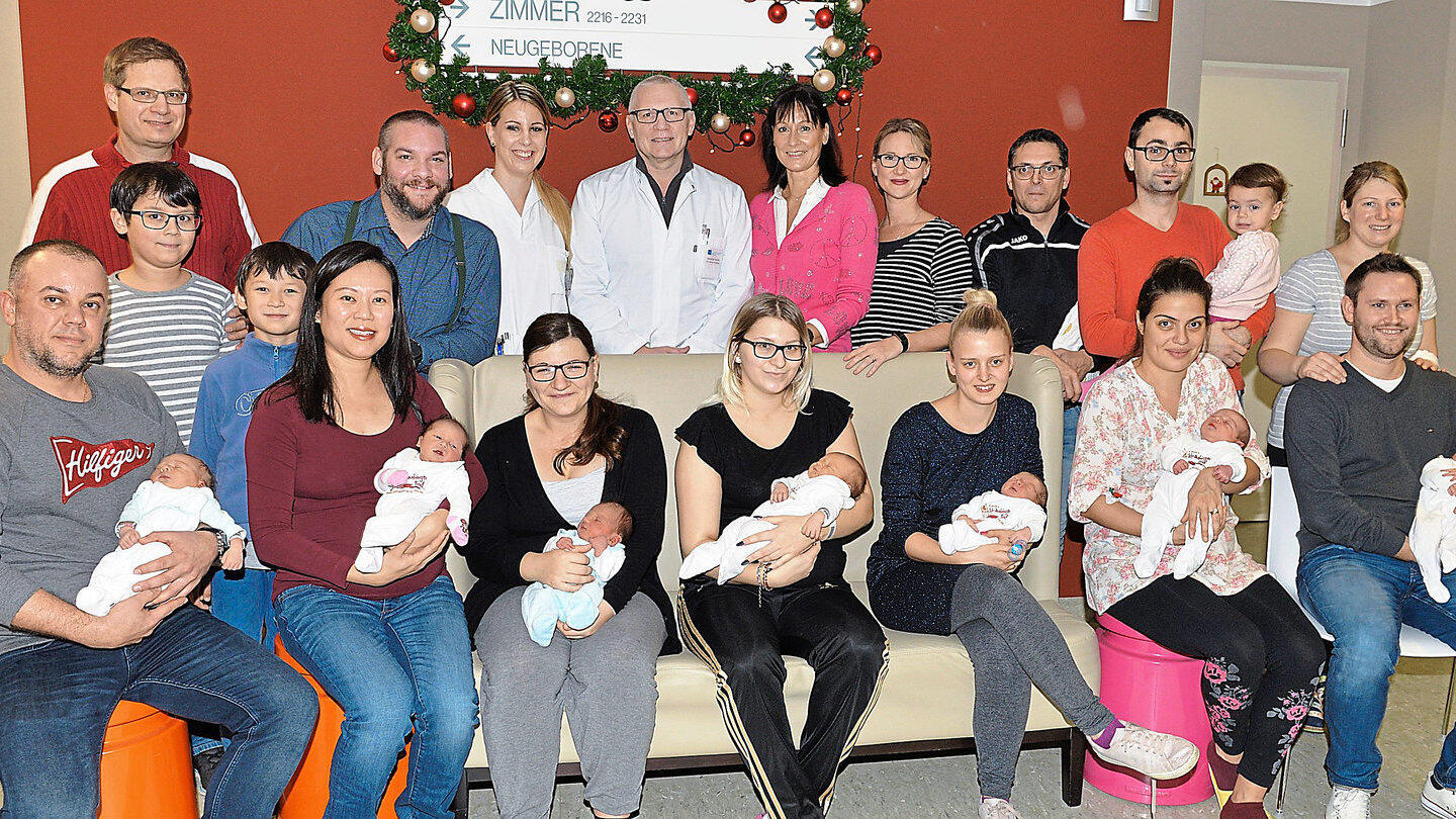Viele kleine Christkindl am Klinikum