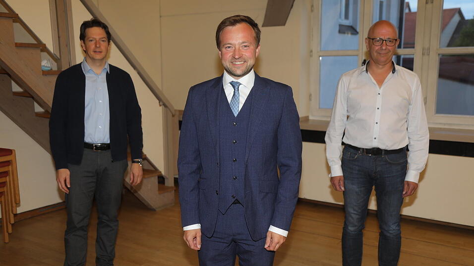 Zwei stellvertretende Bürgermeister
