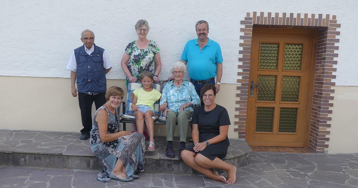 Maria Meidinger feierte ihren Geburtstag mit etlichen Gratulanten