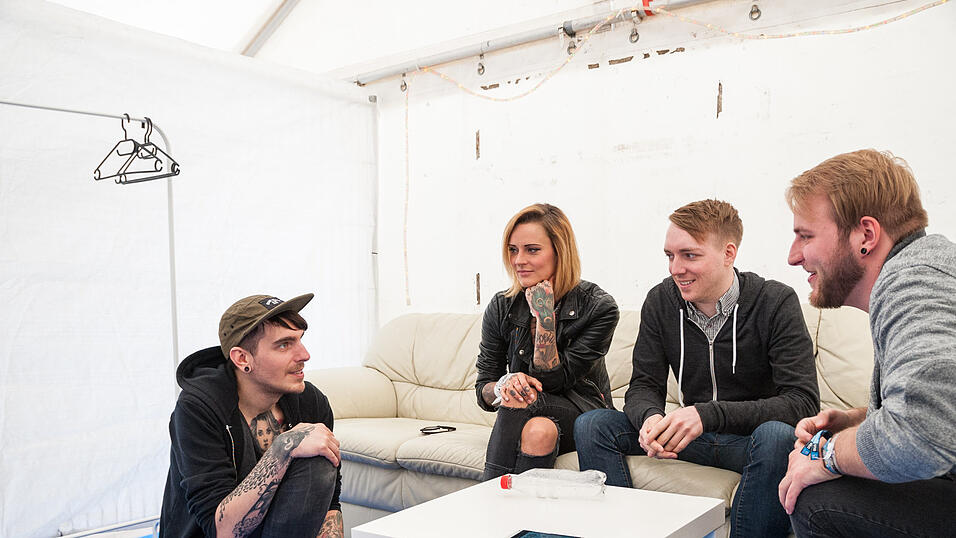 Jennifer Rostock auf dem Pfingst-Open-Air: "Hier ist es sehr laut"