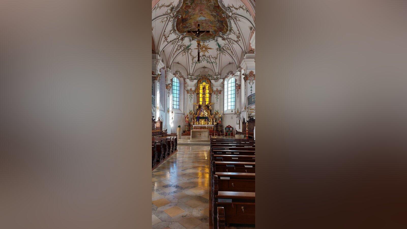 Viechtacher Mesner Alois Peter wird 80 Jahre alt