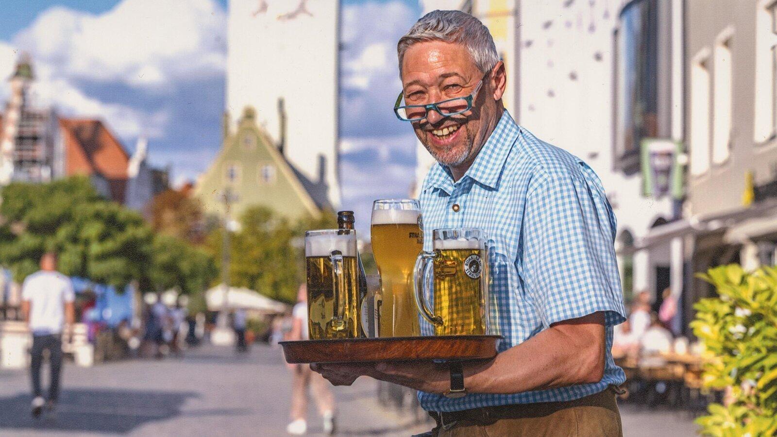 Ulf Frinzel hat in über drei Jahrzehnten so einige Straubinger bedient