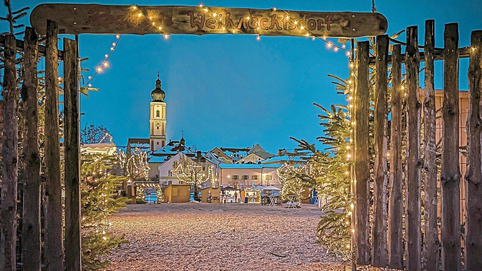 Im Weihnachtsdorf am Rodinger Esper ist einiges geboten