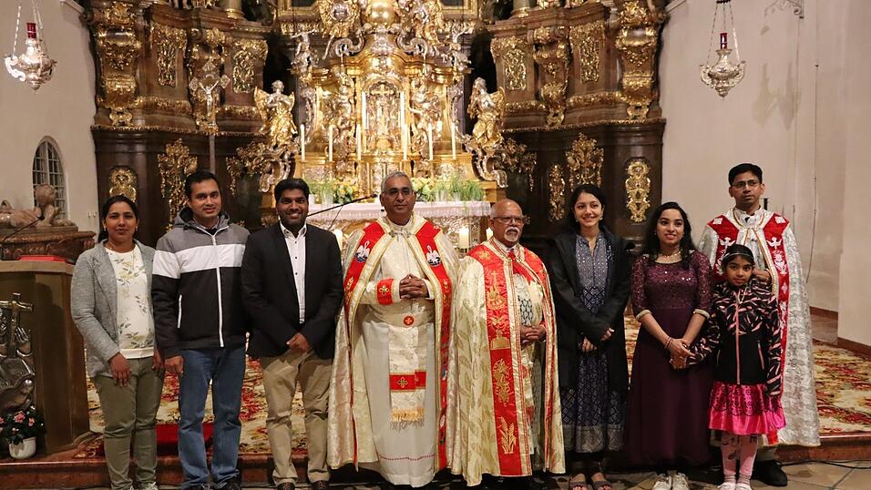 Syromalabarischer Gottesdienst in der Straubinger Karmelitenkirche