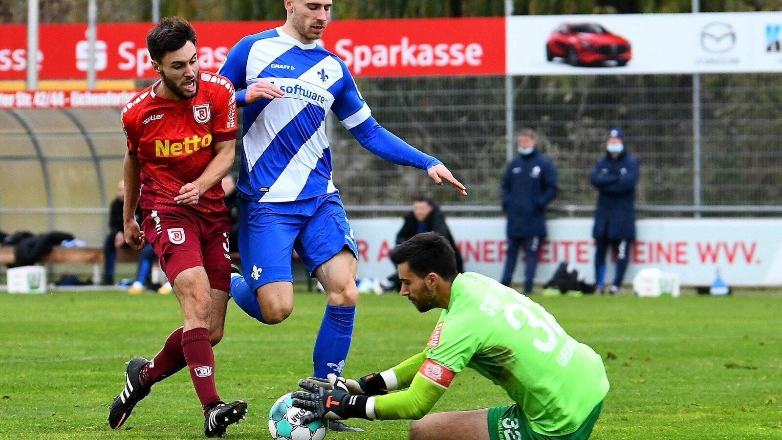 Beim SSV Jahn stellt sich die Torwart-Frage