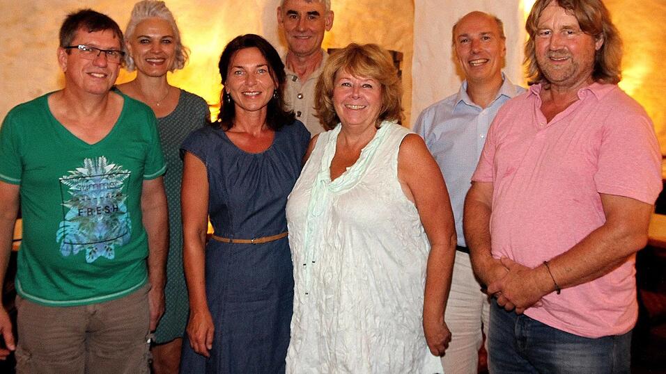 Hollack bleibt Vorsitzender