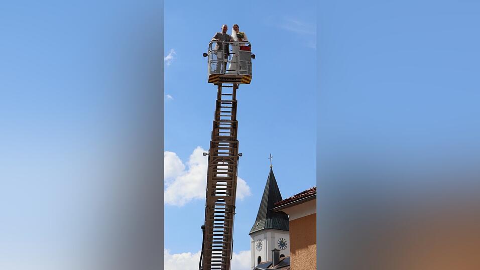 Große Hochzeit in Wörth: Franziska und Andreas Geier sagten Ja