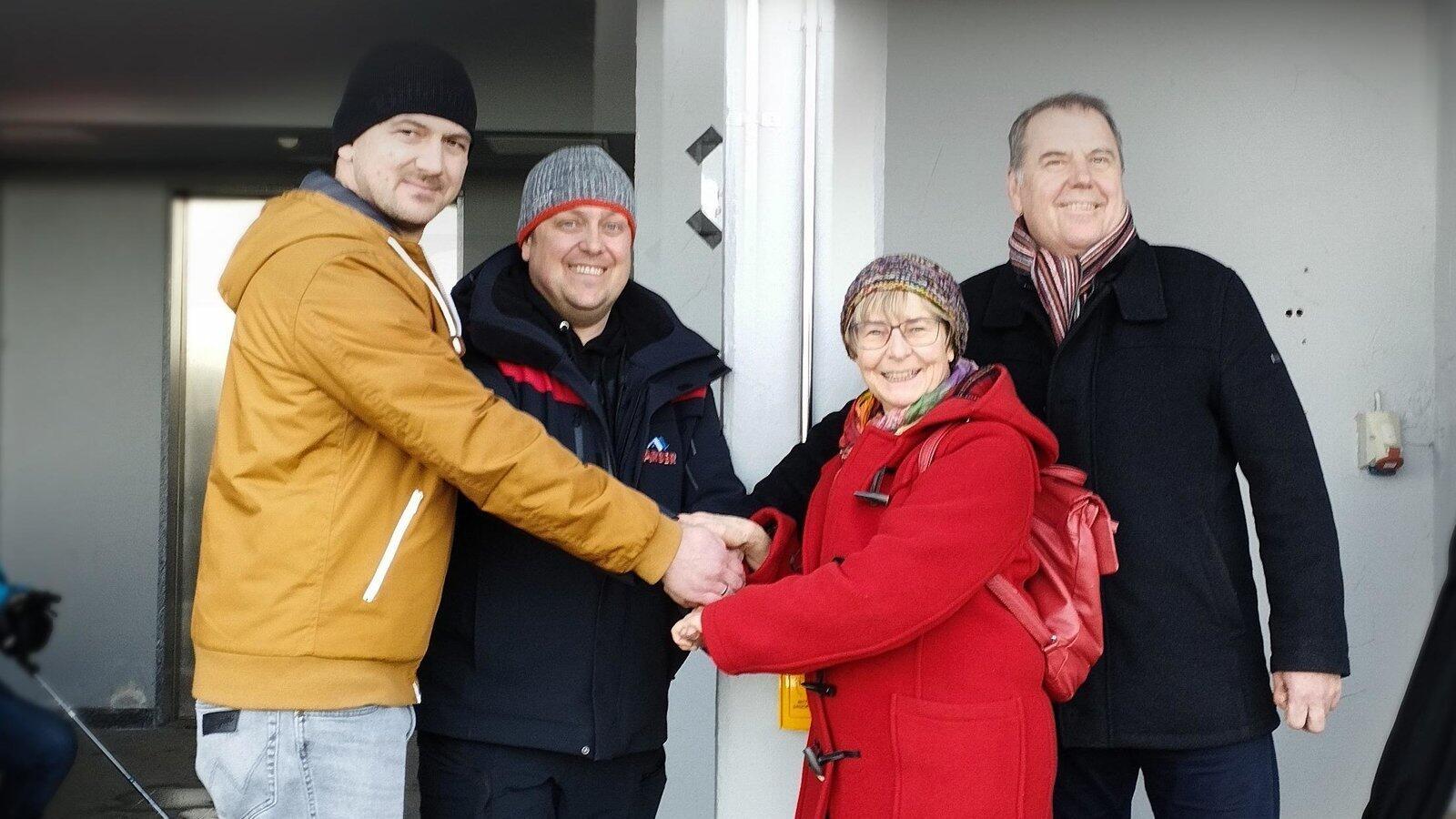 In Echtzeit: Elektronische Fahrplananzeige an der Arberbergbahn