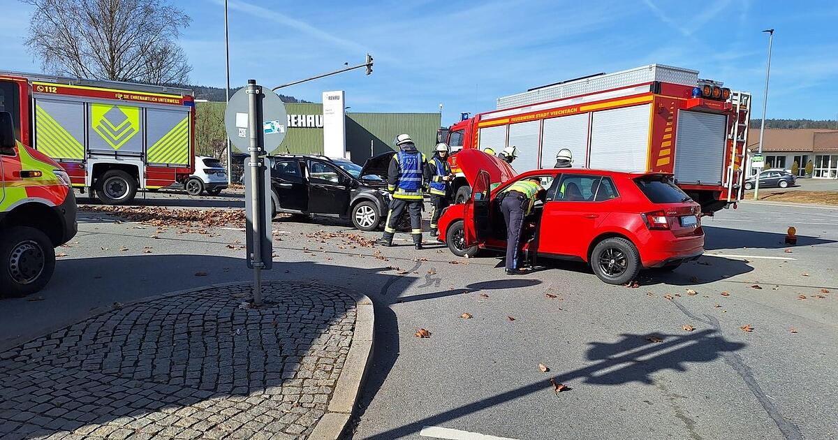 Unfall mit vier Verletzten auf der Rehau-Kreuzung in Viechtach