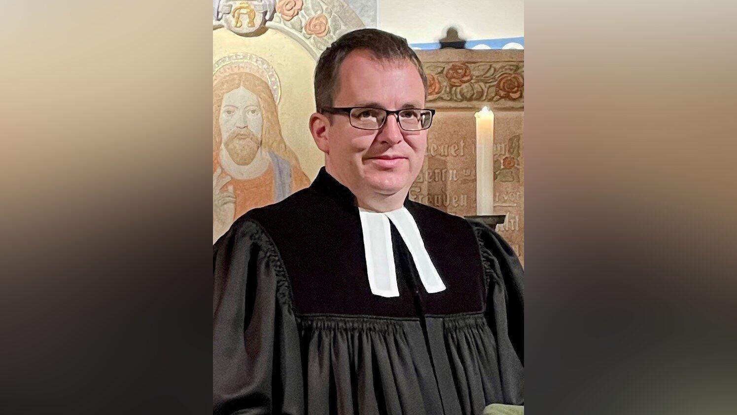 Mehr Aufgaben für Further Pfarrer Dr. Rummel