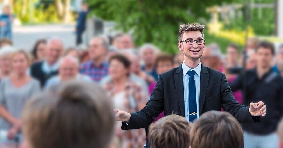 Max Rädlinger ist eine musikalische Wundertüte