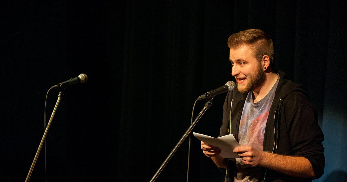 Redakteur David Voltz hat sich als moderner Poet versucht