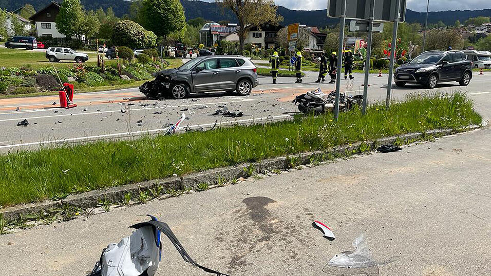 Biker (25) bei Unfall in Arnbruck lebensgefährlich verletzt