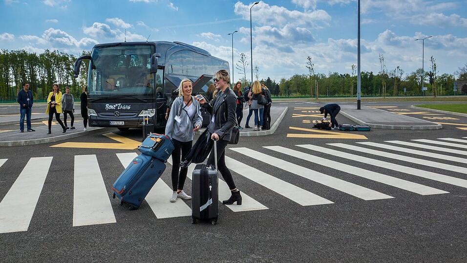 Traum geplatzt: Nina-Maria Schober fliegt aus Model-Contest "Schöne ...
