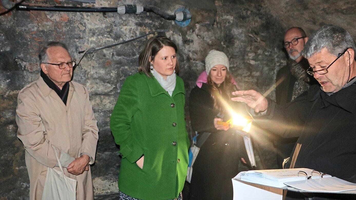 800 Jahre altes Wiedamann-Haus in Regensburg wird aufwendig saniert