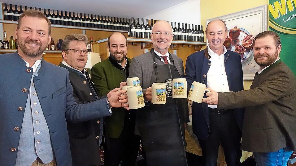 Die Maß auf der Frühjahrsdult kostet 9,90 Euro