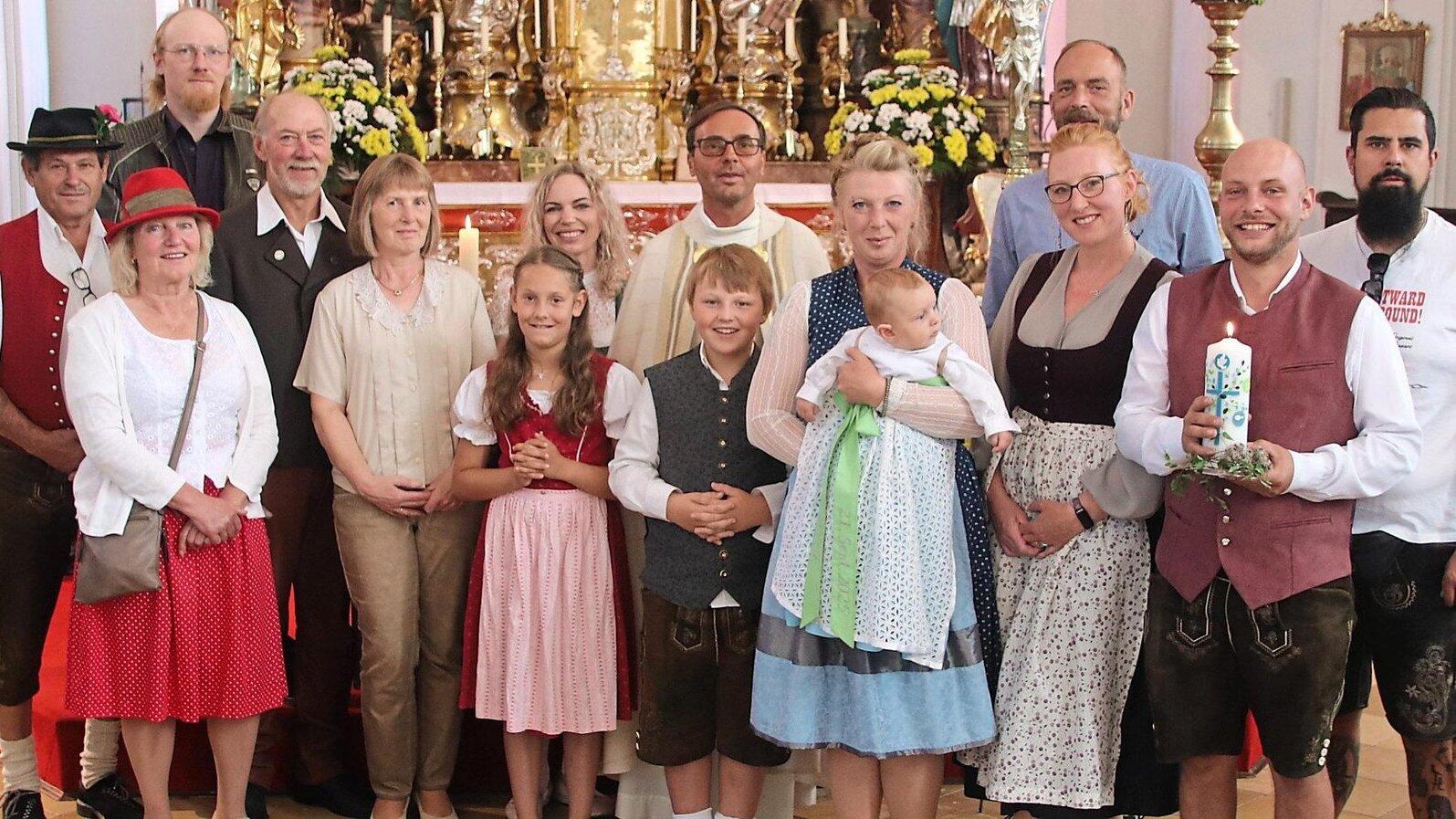 Sedrik Weber aus Neukirchen b. Hl. Blut erhielt die Taufe