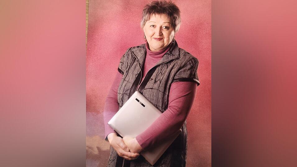 Die Bogenerin Lis Loren hat Krimi geschrieben