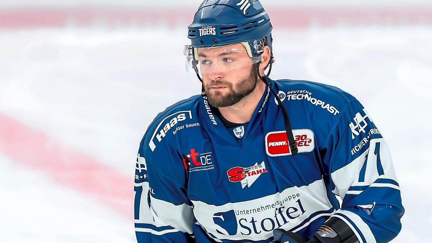 Für Straubing Tigers-Stürmer Tyler Sheehey ist das Glas 'definitiv halb ...