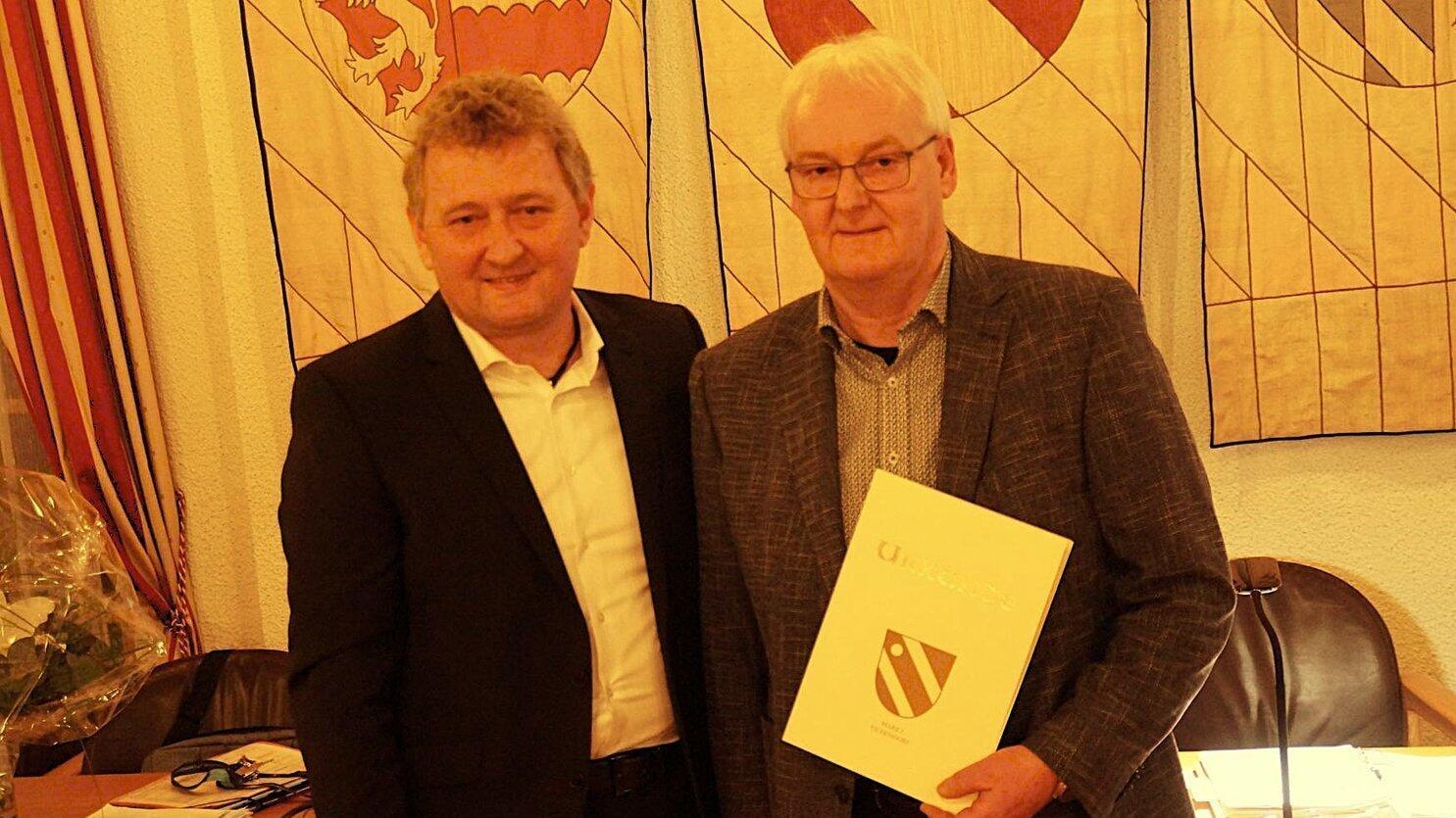 Manfred Dietl offiziell aus dem Marktrat Eichendorf verabschiedet