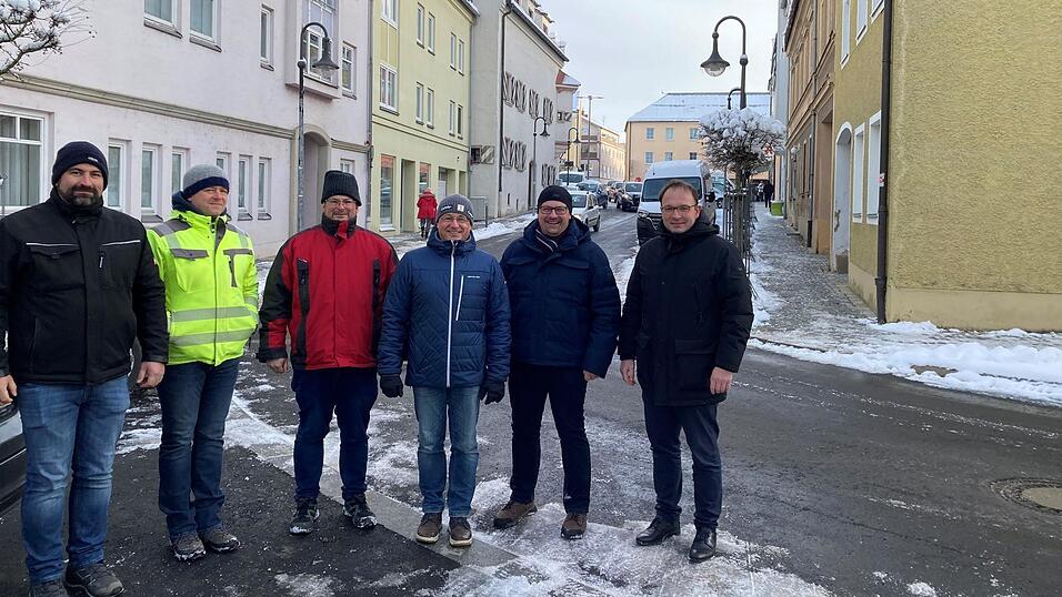 Der Verkehr rollt wieder durch die Chamer Schulstraße