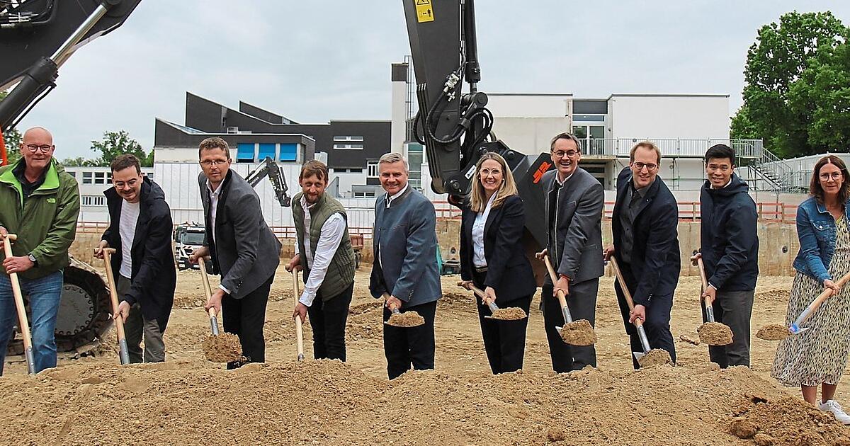 Spatenstich für den Neubau der Realschule Vilsbiburg