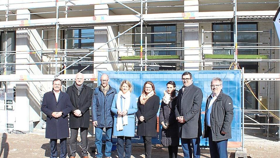 Richtfest bei Großprojekt in der Regensburger Heinkelstraße