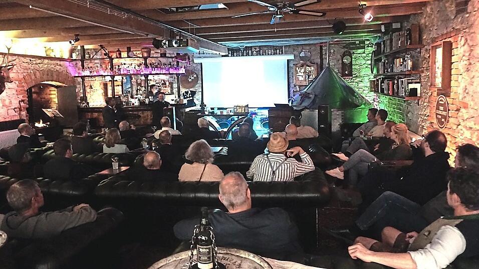 Neues Regensburger Museum 'Walhalla of Whisky' mit großem Fest eröffnet