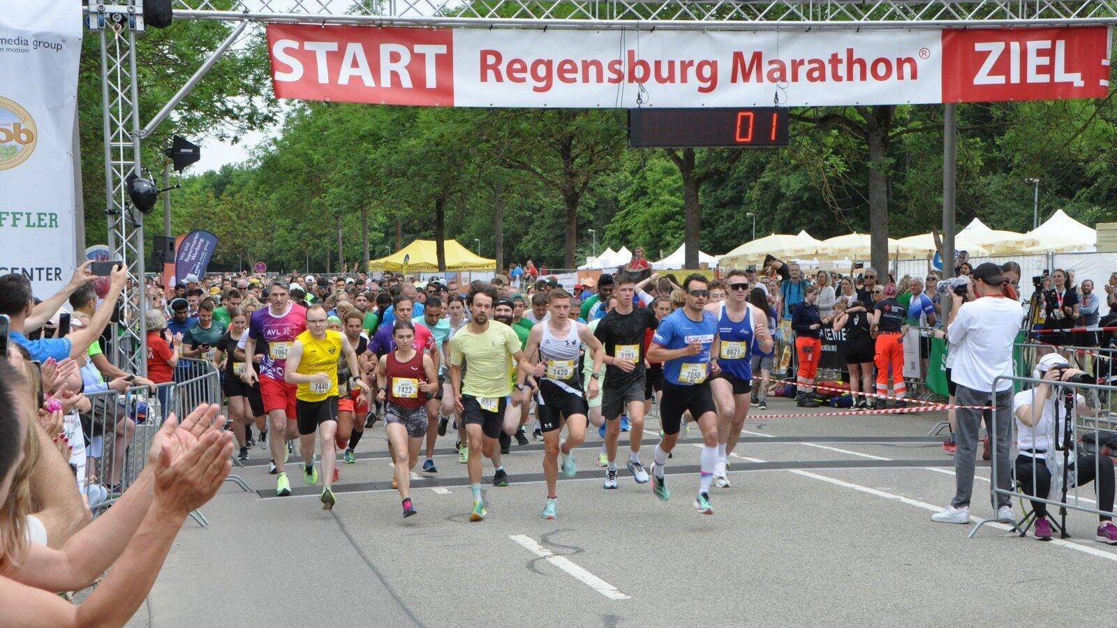 6.000 Athleten am Start: Die besten Bilder vom Regensburg Marathon