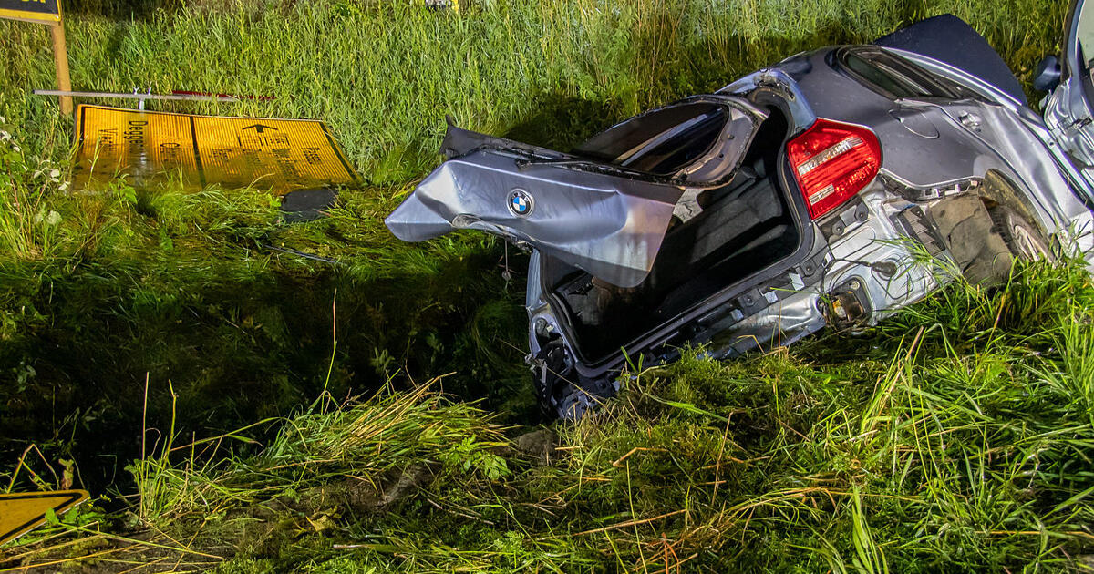 Schwerer Unfall kurz nach Mitternacht auf der B85 bei Regen