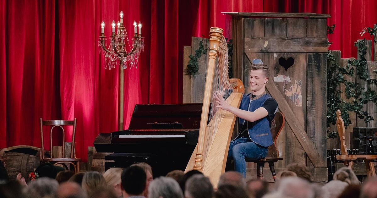 Der junge Musiker Tobias Probst ist am Sonntag beim BR zu sehen