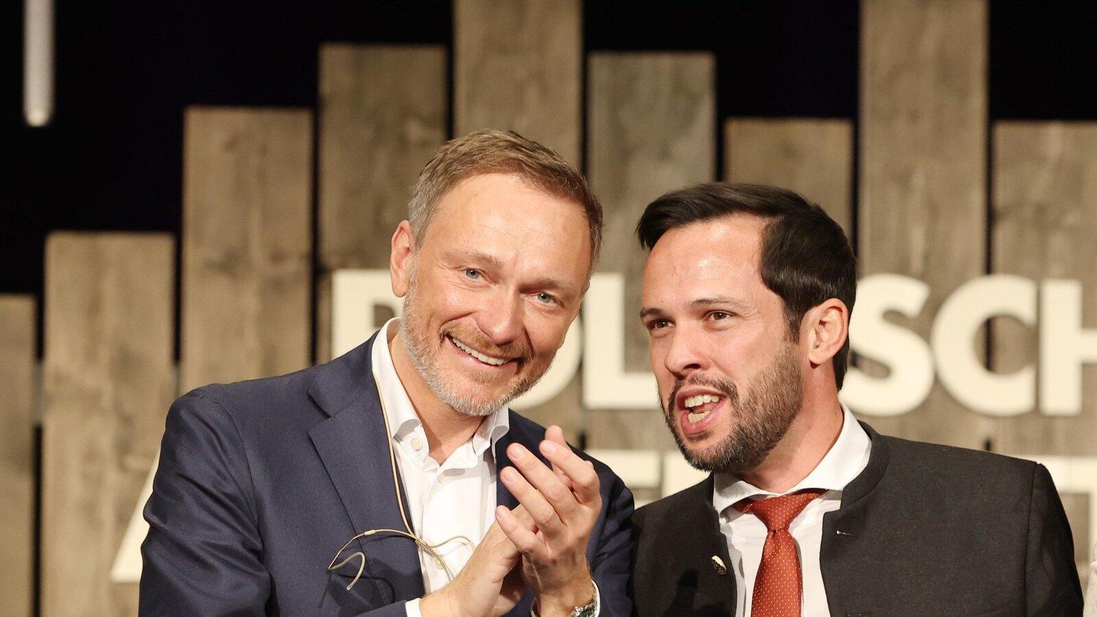 FDP-Chef Lindner: Grüne machen Tempo bei Schulden und bremsen beim Verkehr