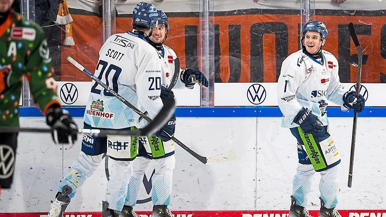 Straubing Tigers mit Halloran-Show in Wolfsburg