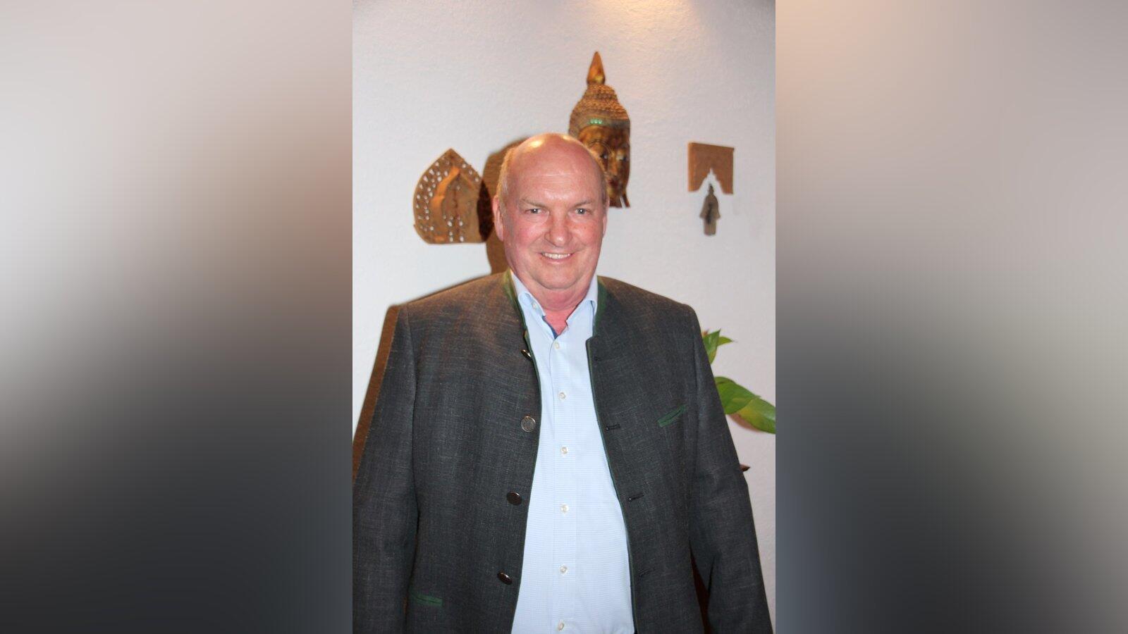 Leiblfinger nehmen drei Frauen auf