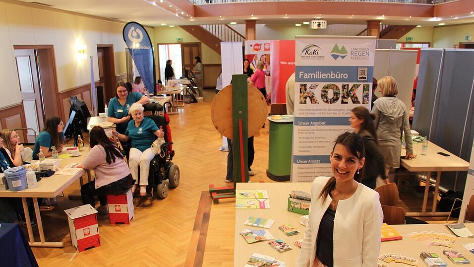Soziales Miteinander bei Messe in Viechtach Thema