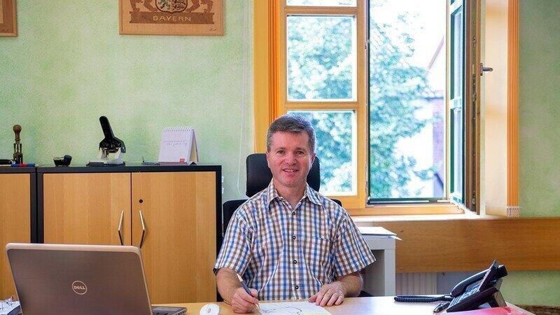 Rathaus macht drei Tage dicht - und Hans Schreff gibt VG-Vorsitz ab