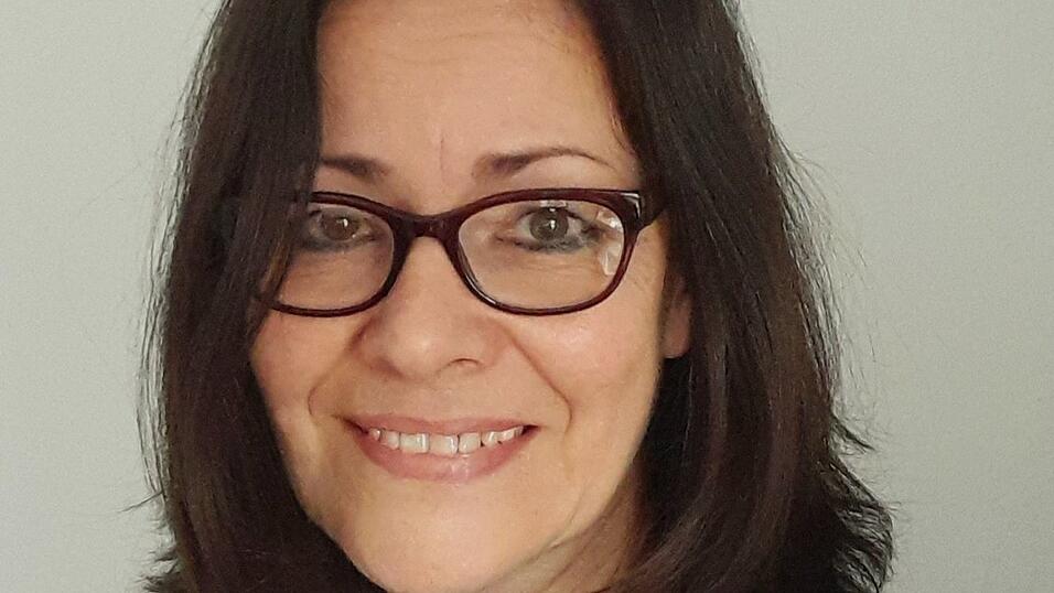 Wörther Autorin taucht in ihre Familiengeschichte ein