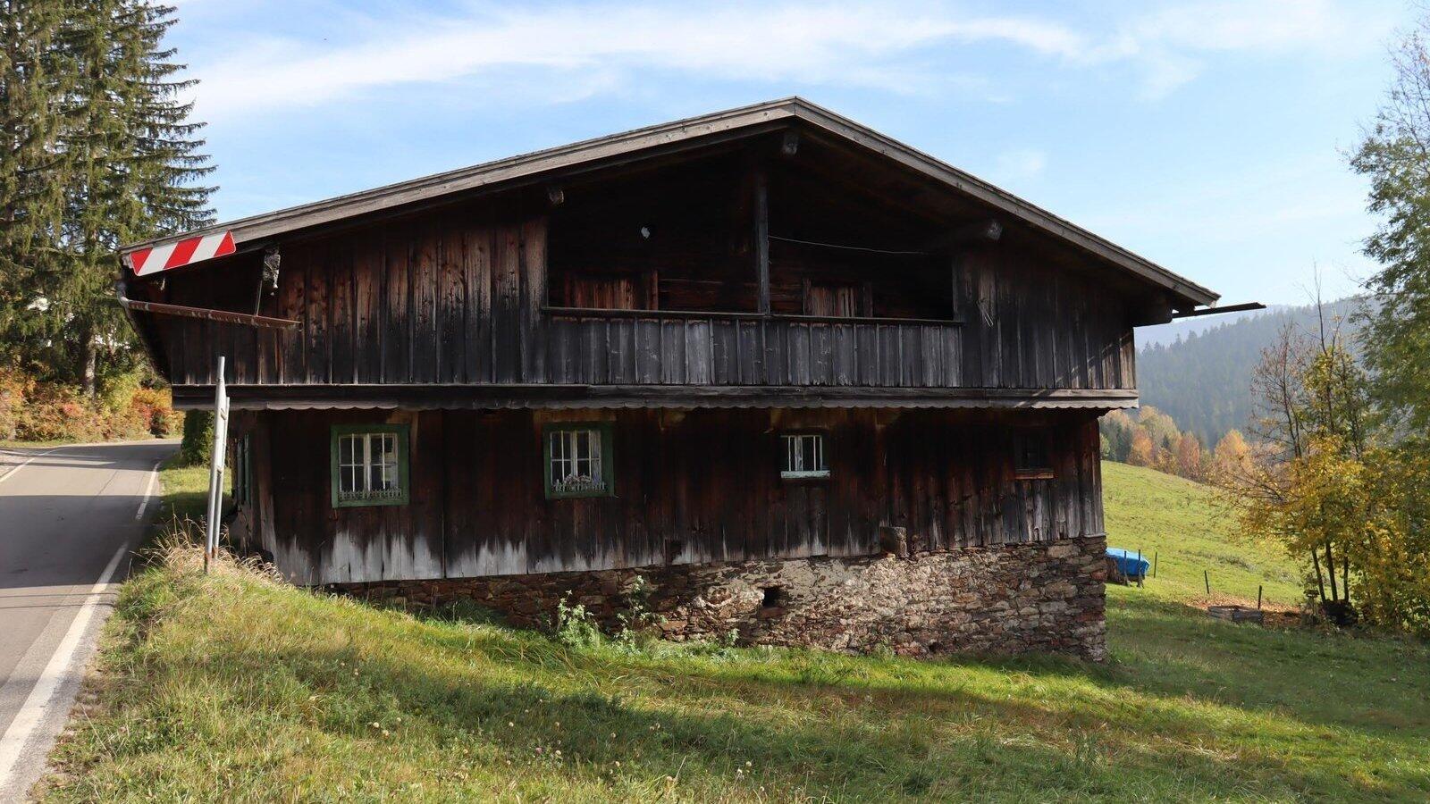 Andreas Roider referierte in Lam über Besonderheiten der 'Waldlerhäuser'