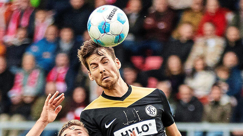 Andreas Patz schafft Sicherheit durch Klarheit beim SSV Jahn Regensburg
