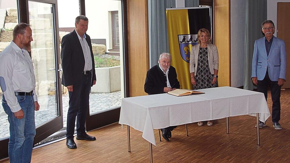 Wiesent ehrt Peter Lutz mit der Bürgermedaille