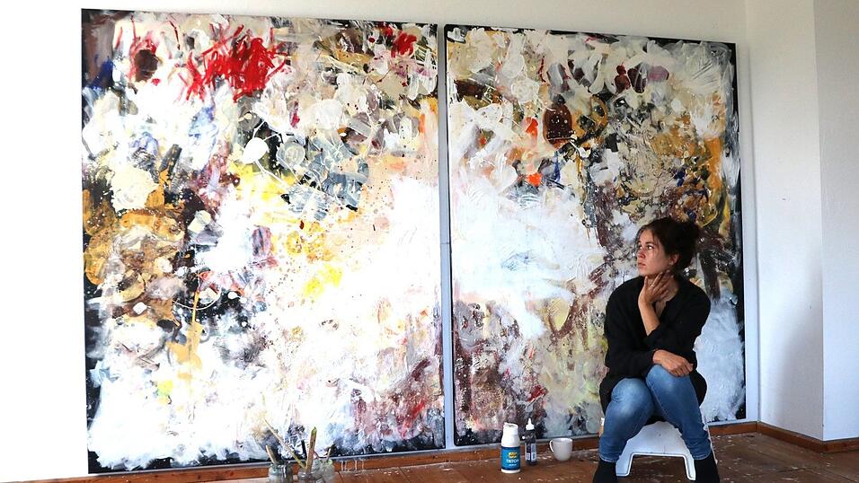 Kuh-Phase beendet: Jessica Heigl aus Raindorf schafft abstrakte Kunst