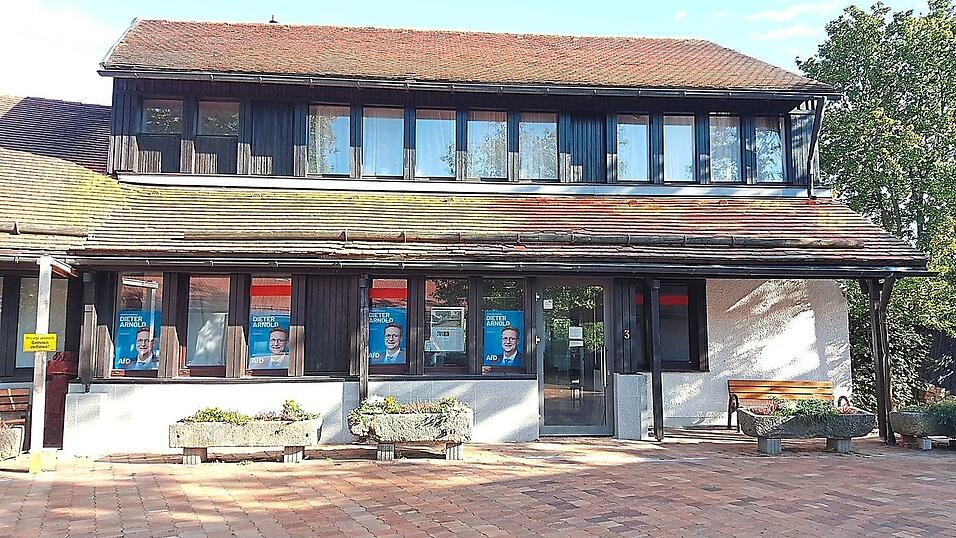 Gemeinde Bernhardswald: AfD und Flüchtlinge unter einem Dach?