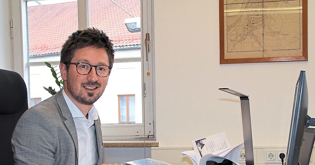 Ab sofort ist Alexander Oswald (33) offiziell Geschäftsleiter der Stadt