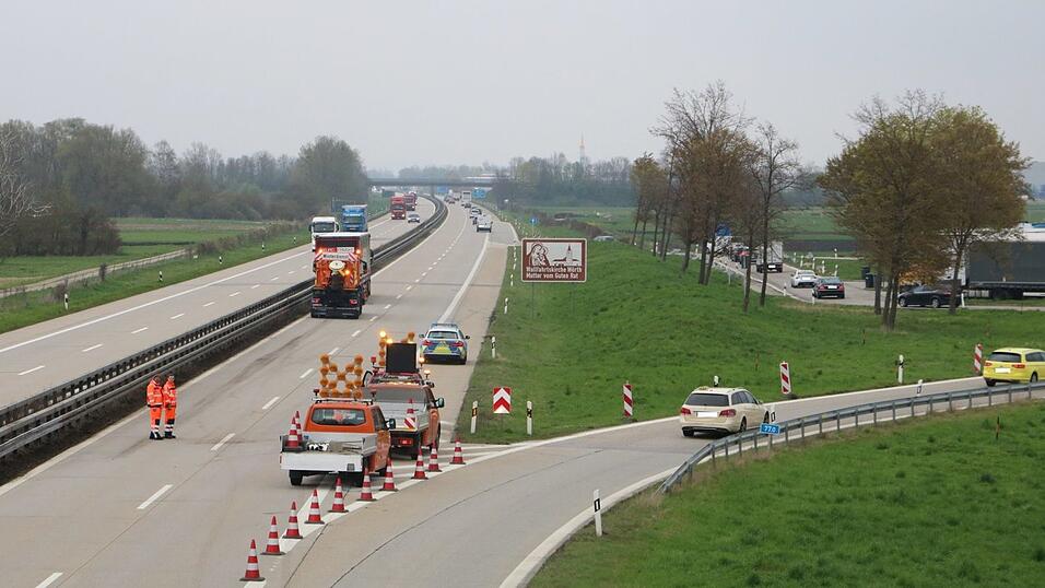 Lkw-Fahrer stirbt nach Unfall auf A92 bei Essenbach