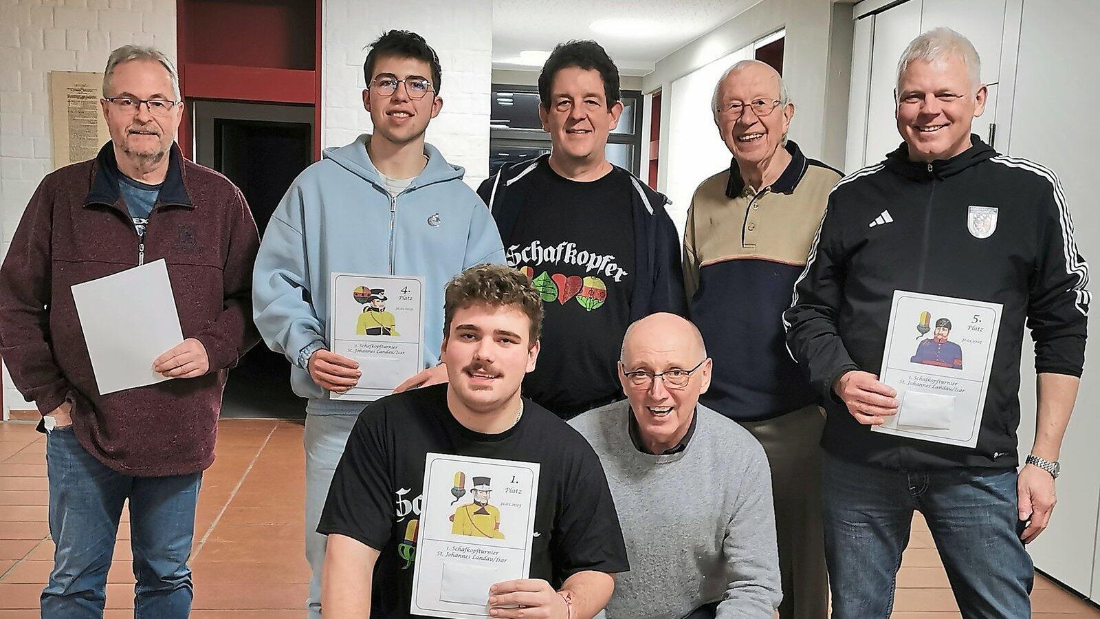 Schafkopfturnier der Landauer Pfarrgemeinde St. Johannes wird Erfolg